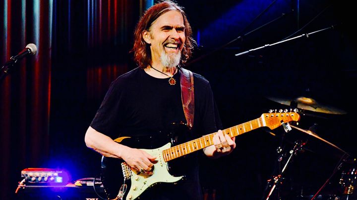 Dean Brown, guitariste de génie (1955-2024) • Information Afrique ...